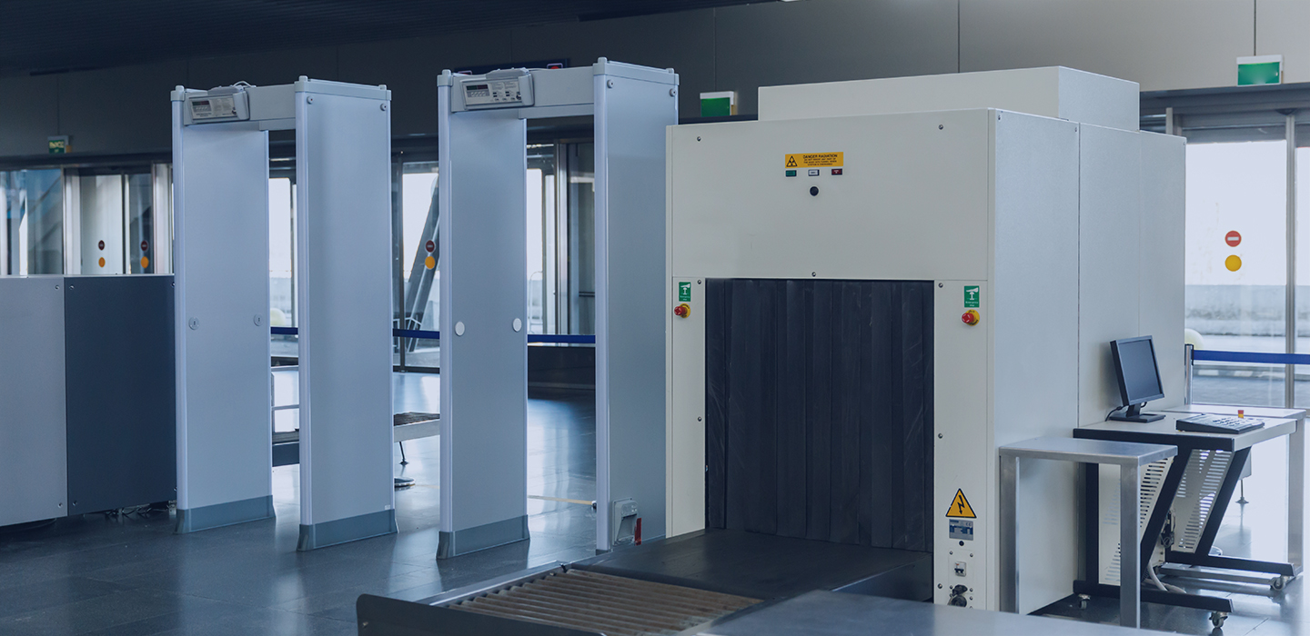 Metal detector gate, X-ray baggage scanner | Secom Vietnam